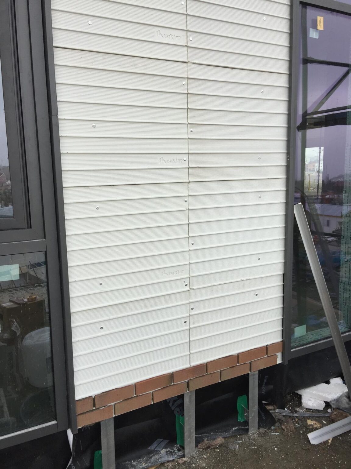 Brick Slip cladding panel tracking system